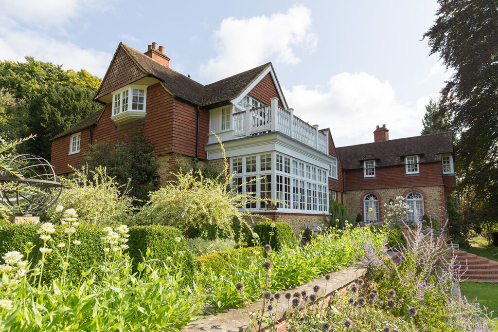 Re-modelled Country House by Thackeray Turner – Stedman Blower