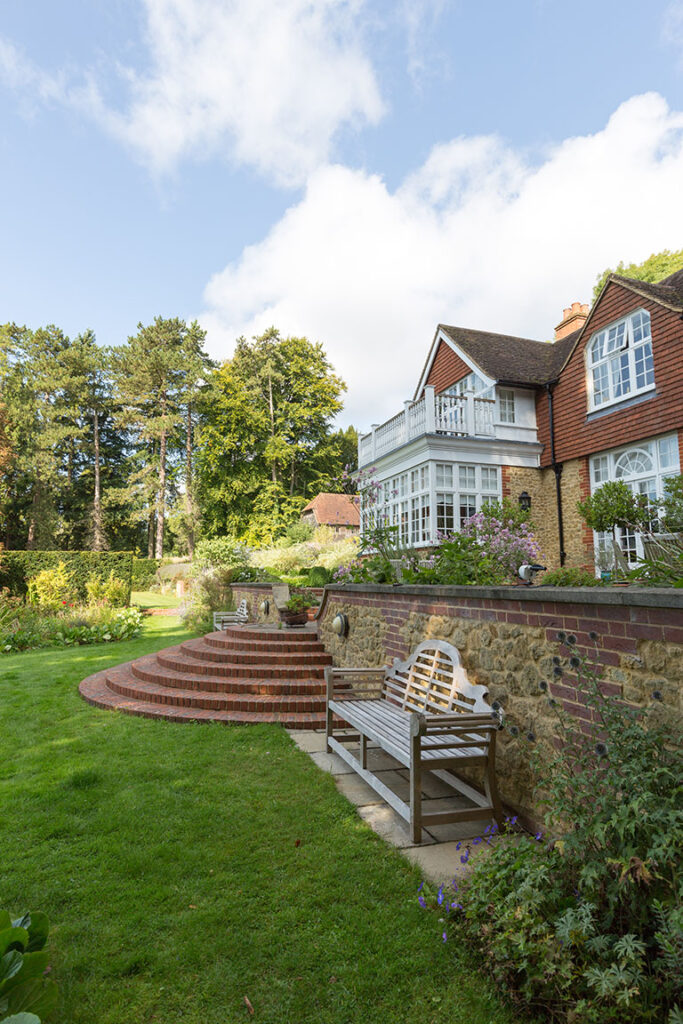 Re-modelled Country House by Thackeray Turner – Stedman Blower