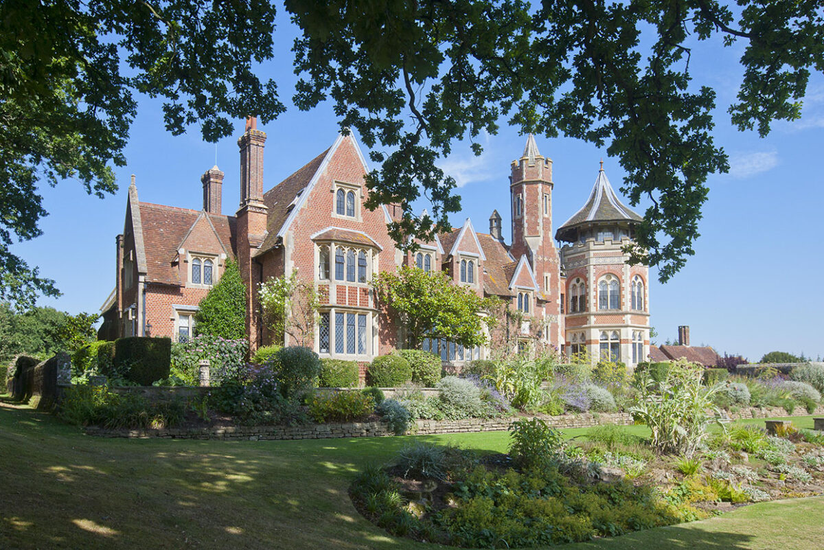 Whimsically extended Victorian Gothic Country House – Stedman Blower